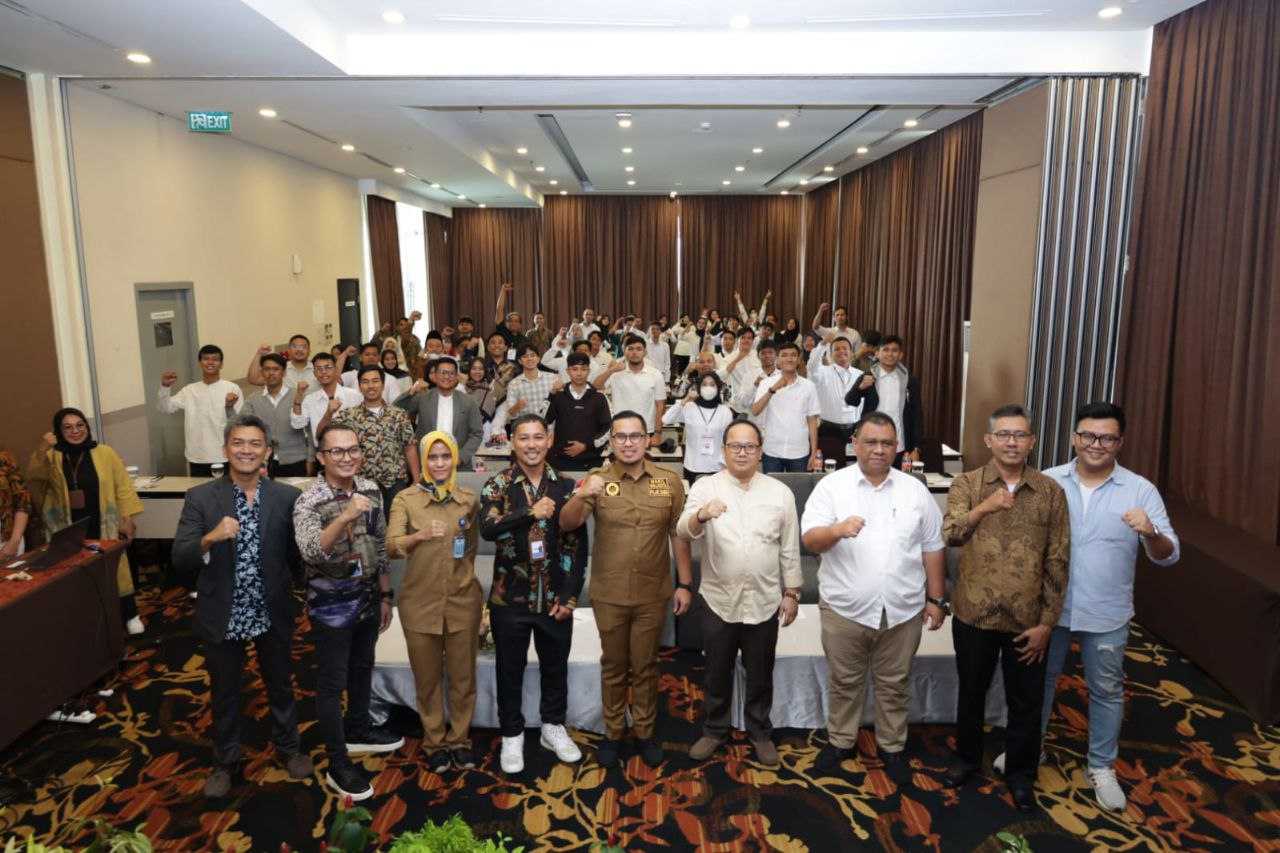 Buka Pelatihan Design Grafis, Pilar Saga Ichsan : Ini Gebrakan HIPMI ...