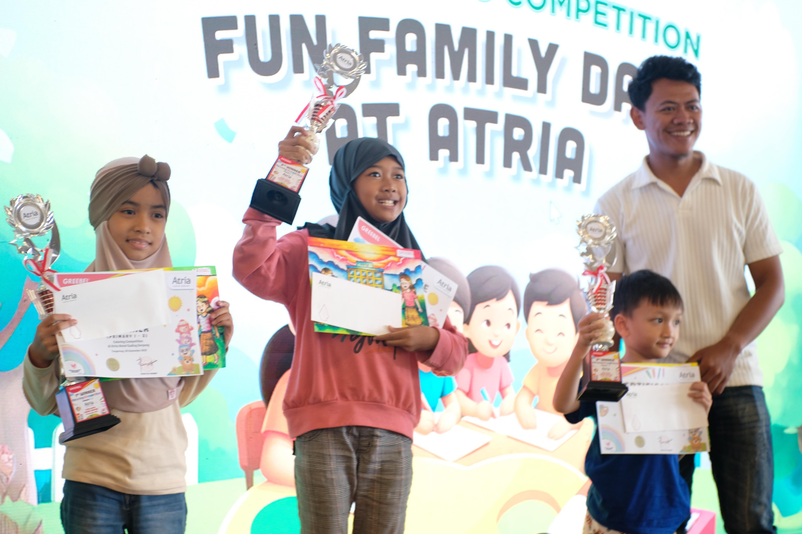 Atria Hotel Gading Serpong dan Greebel Sukses Gelar Family Coloring ...